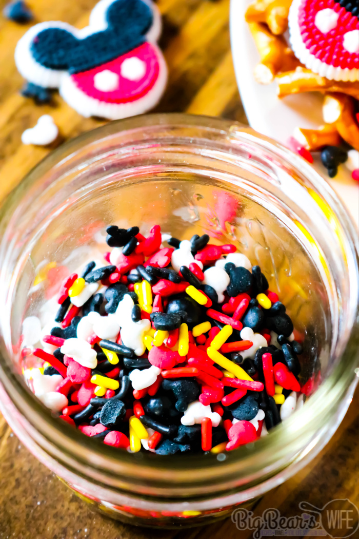 Mickey Mouse Cheesecake Dip - Big Bear's Wife : Mickey Mouse Dessert
